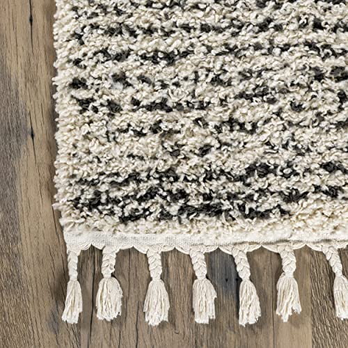 nuLOOM Sadie Moroccan Diamond Tassel Shag Area Rug, 6' 7" x 9', Off-white