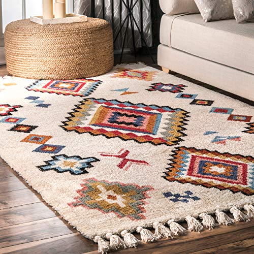 nuLOOM Anna Moroccan Tassel Area Rug, 5' x 8', Multi