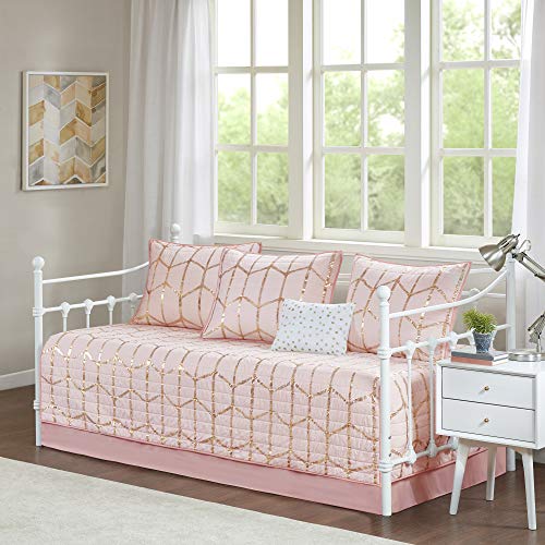 Intelligent Design Raina Cozy Daybed Cover Set - Microfiber Metallic Print Geometric Design, Modern All Season Bedding Set with Bedskirt, Matching Shams, Decorative Pillow, 39"x75", Blush 6 Piece