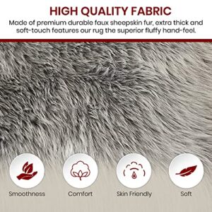 LAMBZY '' Lena Collection '' Faux Sheepskin Super Soft Hypoallergenic Rectangular Area Rug Plush Fur Premium Shag (4'x6',120x180 cm, Gray)