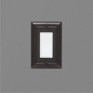 Amazon Basics Single Gang Light Switch Outlet Wall Plate, Oil Rubbed Bronze, 3-Pack