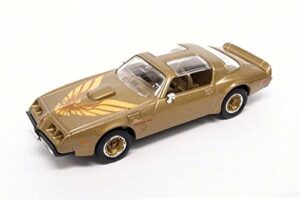 pontiac 1979 firebird trans am gold 1/43 by road signature 94239