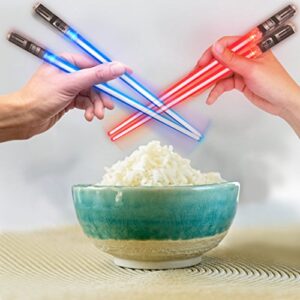 LIGHTSABER CHOPSTICKS LIGHT UP STAR WARS LED Glowing Light Saber Chop Sticks REUSABLE Sushi Lightup Sabers Red and Blue 2 Pairs