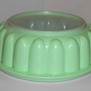 Vintage TUPPERWARE Jello Mold 1201-11 w Lid NICE