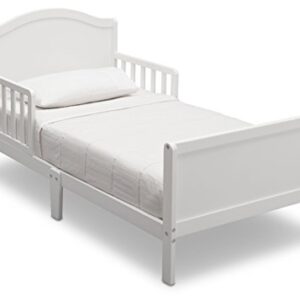 Delta Children Bennett Wood Toddler Bed - Greenguard Gold Certified, Bianca White