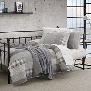 Eddie Bauer Home - Queen Quilt Set, Cotton Reversible Bedding with Matching Shams, Home Decor for All Seasons (Fairview Grey, Queen)