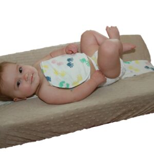 Wiggle Worm Wrap, A Universal Diaper Changing Pad Baby Restraint (Pastel)