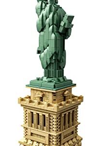 LEGO Architecture Statue of Liberty 21042 Model Building Set - Collectible New York City Souvenir, Creative Home Décor or Office Centerpiece, Great Gift Idea for Adults and Teens