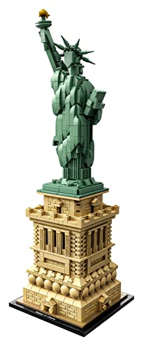 LEGO Architecture Statue of Liberty 21042 Model Building Set - Collectible New York City Souvenir, Creative Home Décor or Office Centerpiece, Great Gift Idea for Adults and Teens