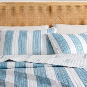 twin coastal quilt bedding set, summer coastal quilt with sham, beach 2-piece reversible all season bedspread quilt set. lightweight nautical quilted coverlet. casco bay collection, blue