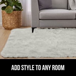 Gorilla Grip Fluffy Faux Fur Rug, 5x7, Machine Washable Soft Furry Area Rugs, Rubber Backing, Plush Floor Carpets for Baby Nursery, Bedroom, Living Room Shag Carpet, Luxury Home Decor, Ivory