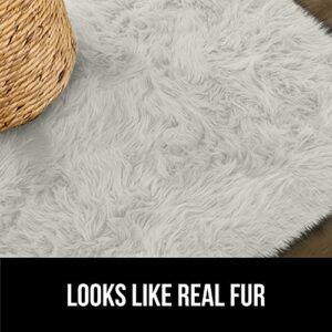 Gorilla Grip Fluffy Faux Fur Rug, 5x7, Machine Washable Soft Furry Area Rugs, Rubber Backing, Plush Floor Carpets for Baby Nursery, Bedroom, Living Room Shag Carpet, Luxury Home Decor, Ivory