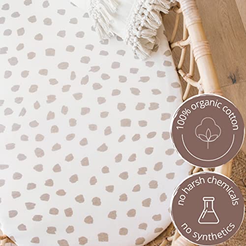 POPPI & MAX: 100% Organic Bassinet Sheets – Premium Jersey Cotton Bassinet Sheet Set | Fitted Baby Sheets for Standard Bassinet Pads | Bassinet Cover | Safari Giraffe