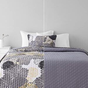 amazon basics lightweight reversible microfiber 2-piece quilt set - twin, gray floral