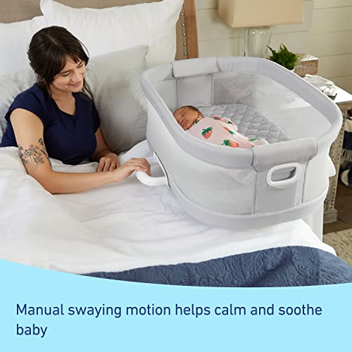 Graco® DreamMore™ Bedside Bassinet Deluxe with Calming Motion, Maison