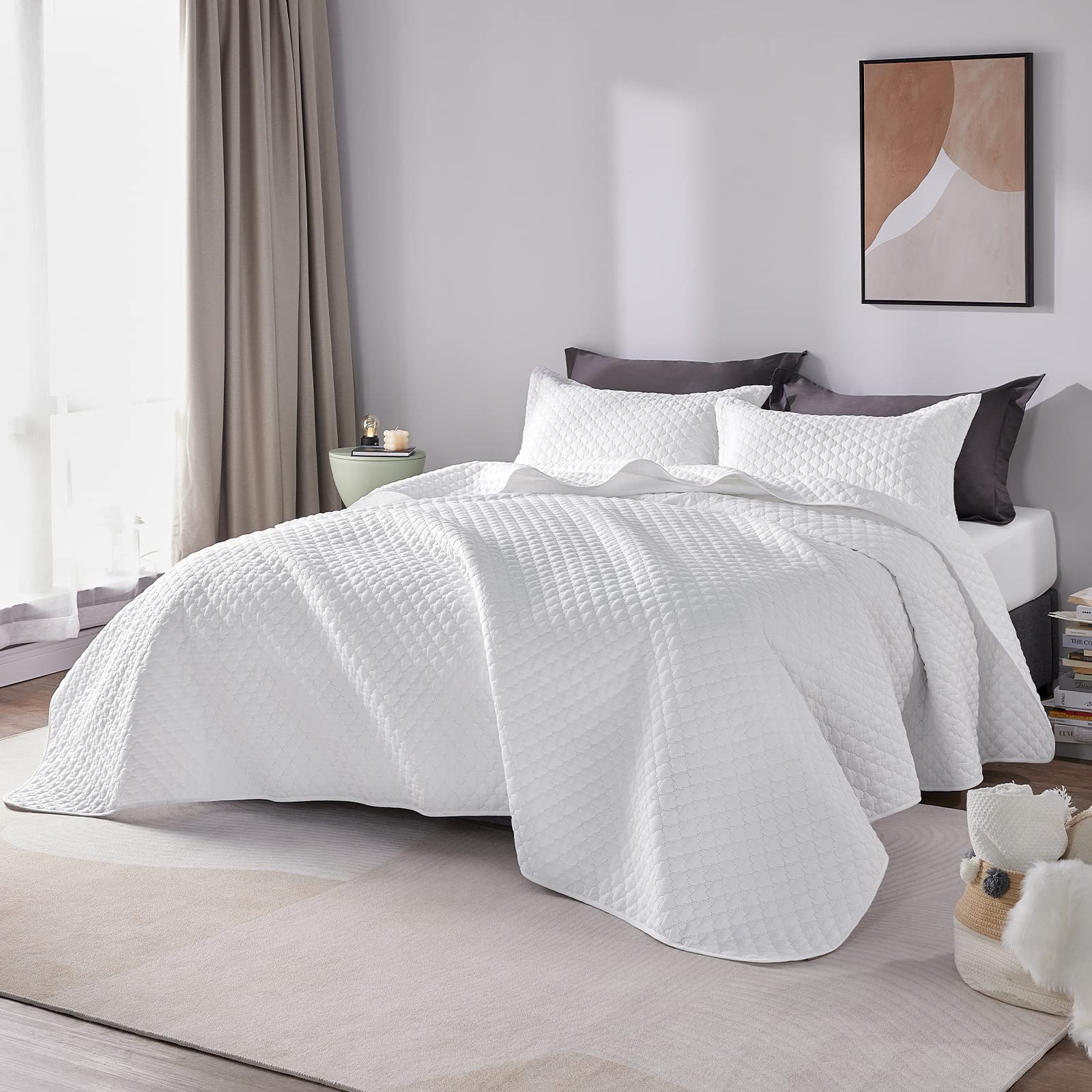 CozyLux Summer Quilt Sets Queen/Full Size White 3 Pieces - Lightweight Soft Bedspread - Lantern Ogee Pattern Coverlet Bedding Set for All Season - 1 Quilt and 2 Pillow Shams - White, 90"x96"