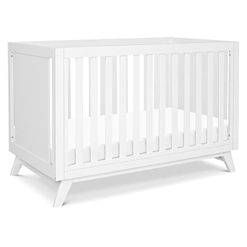 DaVinci Otto 3-in-1 Convertible Crib in White, Greenguard Gold Certified