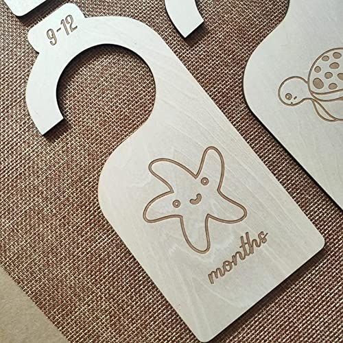 Gazechimp 7Pcs Infant Wardrobe Divider Label, Baby Furniture Wooden Baby Closet Dividers, Durable Baby Closet Dividers Hangers for Newborn Toddler