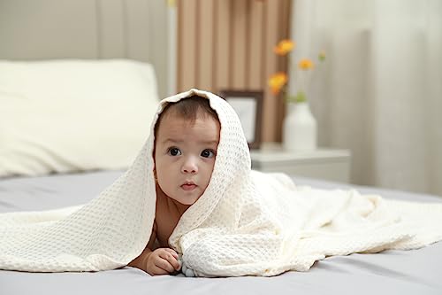 Kloovete 100% Bamboo 36” X 40” Inches Cooling Baby Waffle Weave Blanket, Ultra-Soft Lightweight Receiving Blanket for Newborn, Breathable Comfortable Baby Swaddle Blanket for Boys and Girls (Natural)