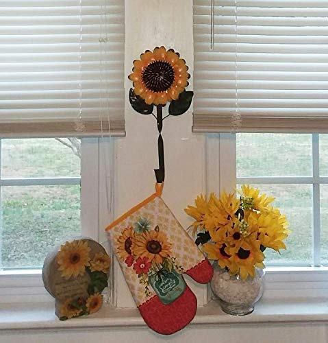 YK Decor Metal Sunflower Hook Wall Decor Key Holder, Bathroom Towel and Robe Hook, Decorative Large Single Hanging Hook Wall Coat Clothes Holder, Wall Mounted Sunflower Kitchen Decor Wall Decoration