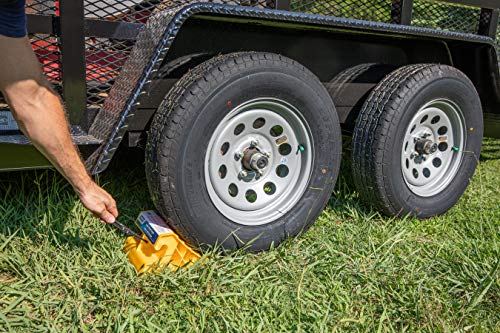 Camco Super Wheel Chock with Rope - Helps Keep Your Trailer in Place So You Can Re-Hitch - (44475) , Yellow