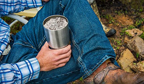 YETI Rambler 30 oz Stainless Steel Vacuum Insulated Tumbler with Lid