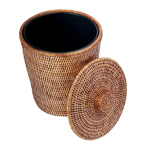 KOUBOO La Jolla Rattan Round Waste Basket With Lid & Plastic Insert, 2 Gallon Woven Wastebasket for Bathroom, Kitchen, Office, Living Room, & Home Decor, Honey Brown