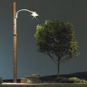 Just plug Woodland Scenics N scale Street Lights Wooden Pole