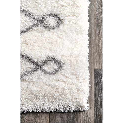 nuLOOM Stasia Diamond Shag Area Rug, 5' 3" x 7' 6", Grey