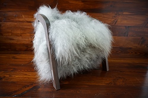 MILABERT Oak Wood Magazine Rack with Genuine Silver Norwegian Pelssau Sheepskin Rug - Soft Curly Wool - Design Furniture (MR10)