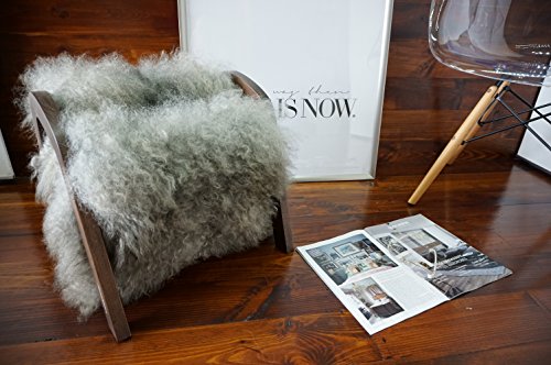 MILABERT Oak Wood Magazine Rack with Genuine Silver Norwegian Pelssau Sheepskin Rug - Soft Curly Wool - Design Furniture (MR11)