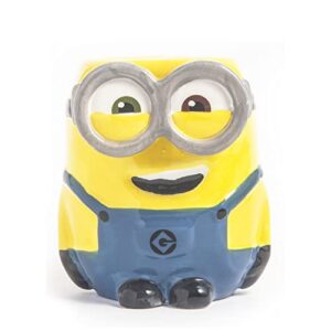 zak designs despicable collectible keepsake tea hot drinksbob unique 3d sculpted ceramic coffee mug, 1 count (pack of 1), bob the minion