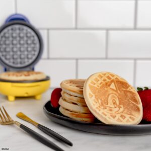 Uncanny Brands Sonic the Hedgehog Mini Waffle Maker - Sega Kitchen Appliance