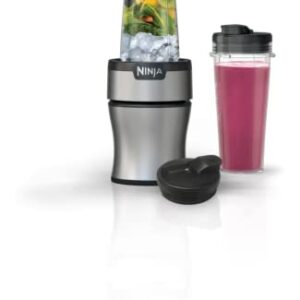 Ninja BN300 Nutri-Blender 900-Peak-Watt Personal Blender, 2 Dishwasher-Safe To-Go Cups (Renewed)