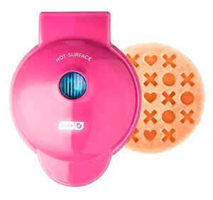 love mini waffle maker in magenta