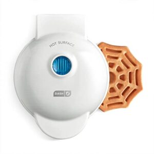 spiderweb mini waffle maker (white)