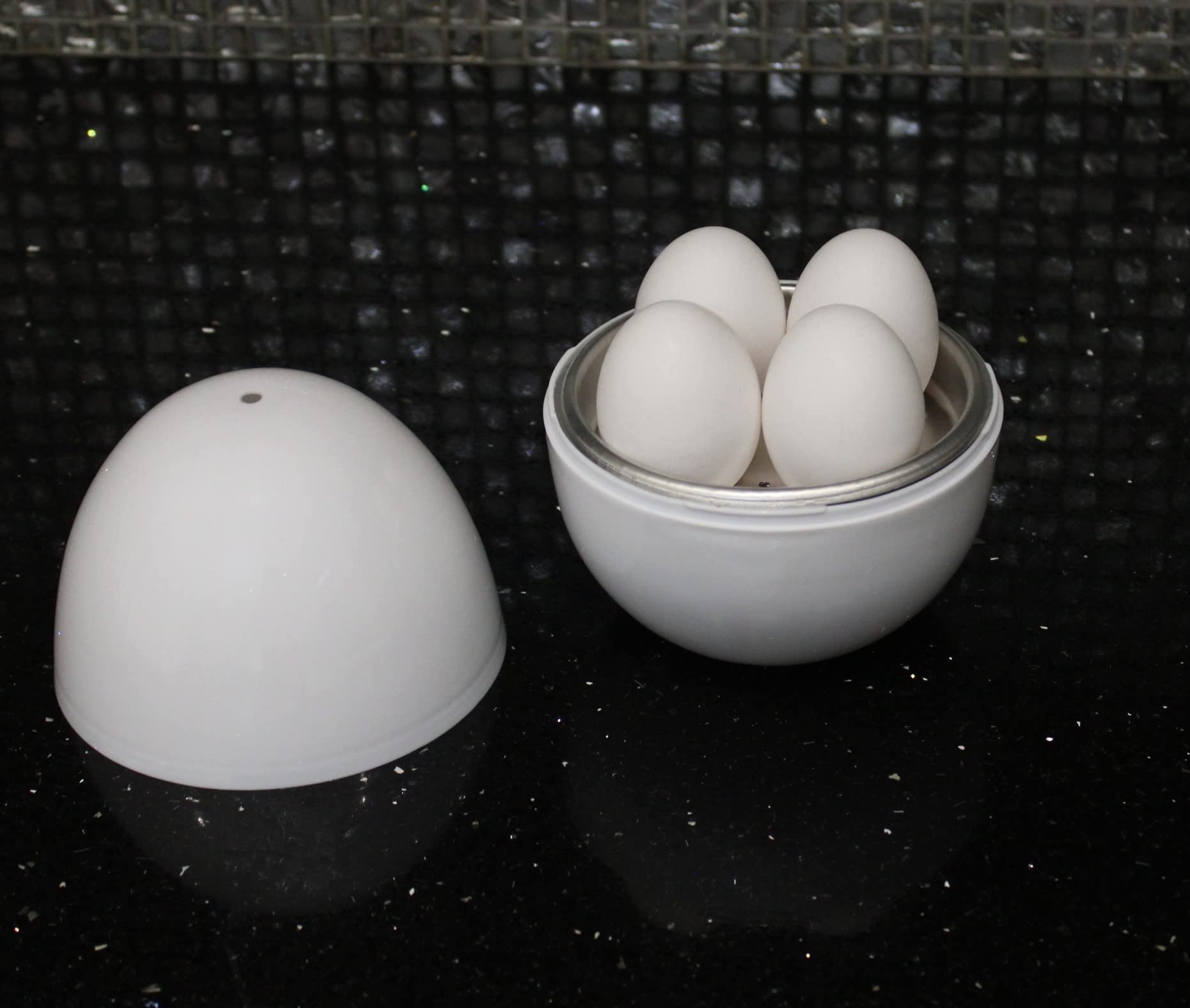 Microwave Egg Boiler Cooker Hard or Soft Boiled Eggs BPA Free Cook Up To 4 Eggs In Minutes Food-Grade