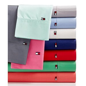 Tommy Hilfiger Signature Solid Sheeting 200 TC Set of 4 Sheet Set - 1 Flat Sheet , 1 Fitted Sheet & 2 Pillowcases, Queen Size, 100% Cotton (Marsh Mellow)