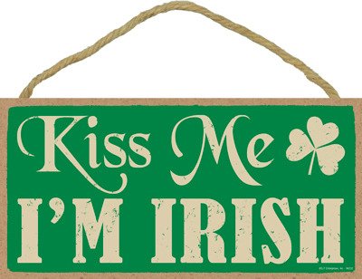 SJT ENTERPRISES, INC. Kiss me I'm Irish 5" x 10" Wood Sign Plaque (SJT94232)