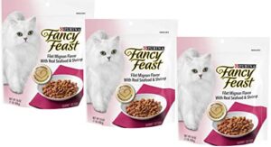 fancy feast gourmet dry cat food - filet mignon flavor with real seafood & shrimp - 3 pack (3 pounds total)