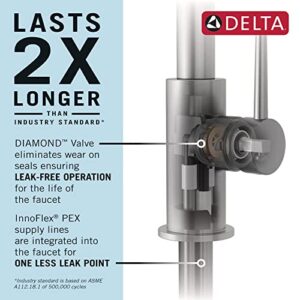 Delta Faucet Essa Pull Down Kitchen Faucet Chrome, Chrome Kitchen Faucets with Pull Down Sprayer, Kitchen Sink Faucet, Faucet for Kitchen Sink with Magnetic Docking Spray Head, Chrome 9113-DST