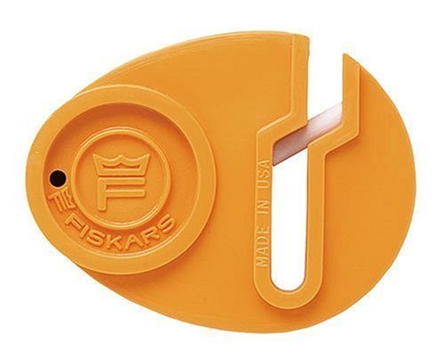 Fiskars SewSharp Scissors Sharpener (98547097)