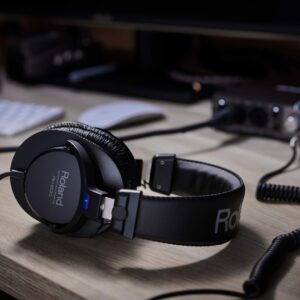 Roland RH-200 Stereo Monitor Headphones Black Coiled Cable – Clear, Accurate and Comfortable for Studio-Quality Monitoring