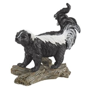 design toscano stinky the striped skunk statue