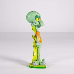 Penn-Plax Squidward Aquarium Resin Décor Ornament - Bring a Little Bikini Bottom and Spongebob to Your Tank - Stands 6.75" high