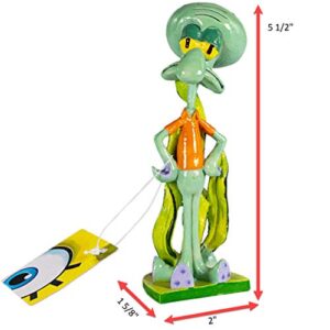 Penn-Plax Squidward Aquarium Resin Décor Ornament - Bring a Little Bikini Bottom and Spongebob to Your Tank - Stands 6.75" high