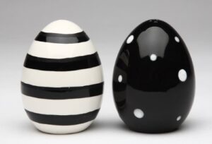 appletree black and white egg salt & pepper, 2" x 2" 2 3/4" h