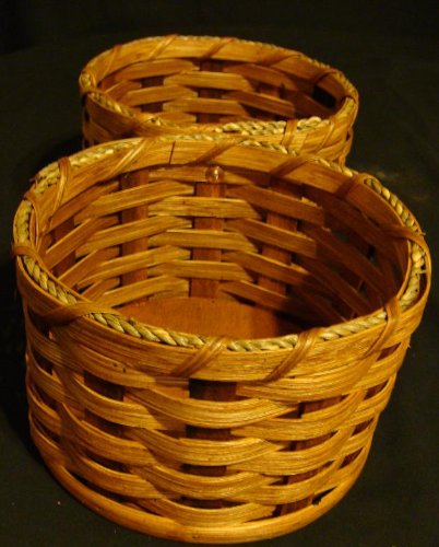 Double Peanut Amish Handmade Basket One Side Holds the Uncracked Peanuts Still in the Shell Other Side Holds Hulls Until Ready to Be Discarded in the Trash or Recycle Bin. Great Idea for Any Man Cave or Bar. Can Also Be Placed on the Coffee Table in Front