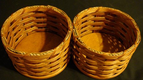 Double Peanut Amish Handmade Basket One Side Holds the Uncracked Peanuts Still in the Shell Other Side Holds Hulls Until Ready to Be Discarded in the Trash or Recycle Bin. Great Idea for Any Man Cave or Bar. Can Also Be Placed on the Coffee Table in Front