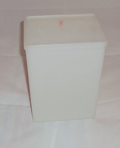 Vintage Tupperware Big Freeze Container/ Ice Cream Keeper